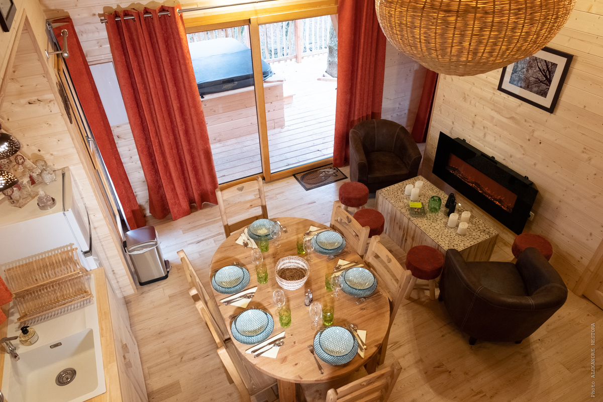 Cabane aux Oiseaux - Cabanes des Blots - Cabanes dans les arbres avec Spa